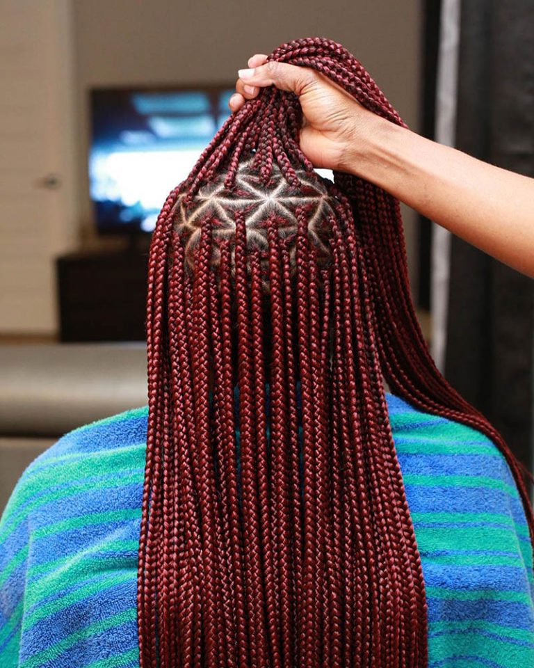 25 Hottest Knotless Braids Style: Illustrated Guide