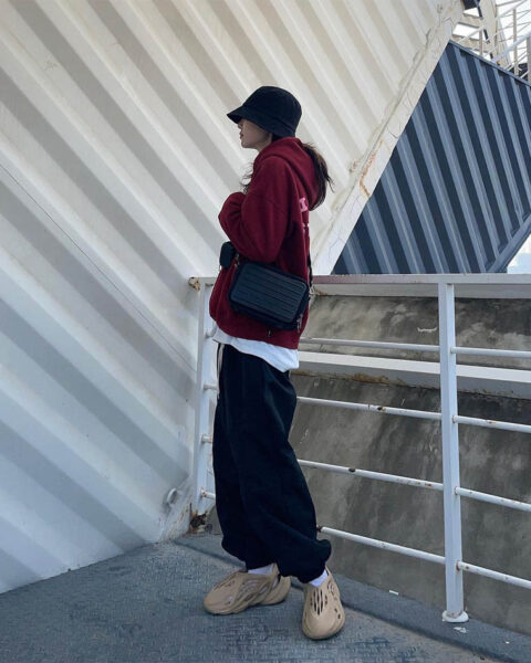 Yeezy Foam Runner On Feet: Styling The Yeezy Foam Runner