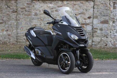 17 Best Three Wheel Motorcycle For Adults (Updated List)