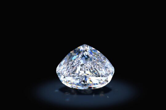 The 15 Most Expensive Diamonds in the World (Ranking)