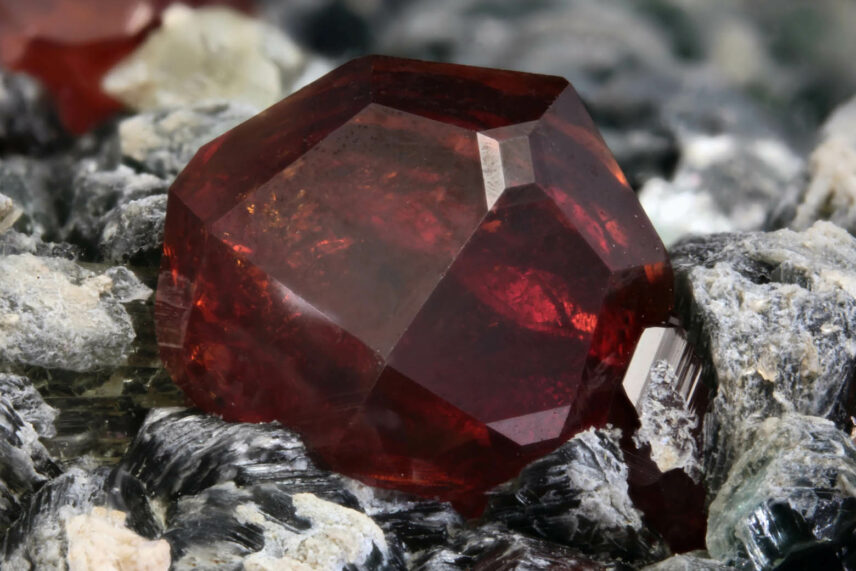 The 15 Valuable Gemstones in the World (Ranking)