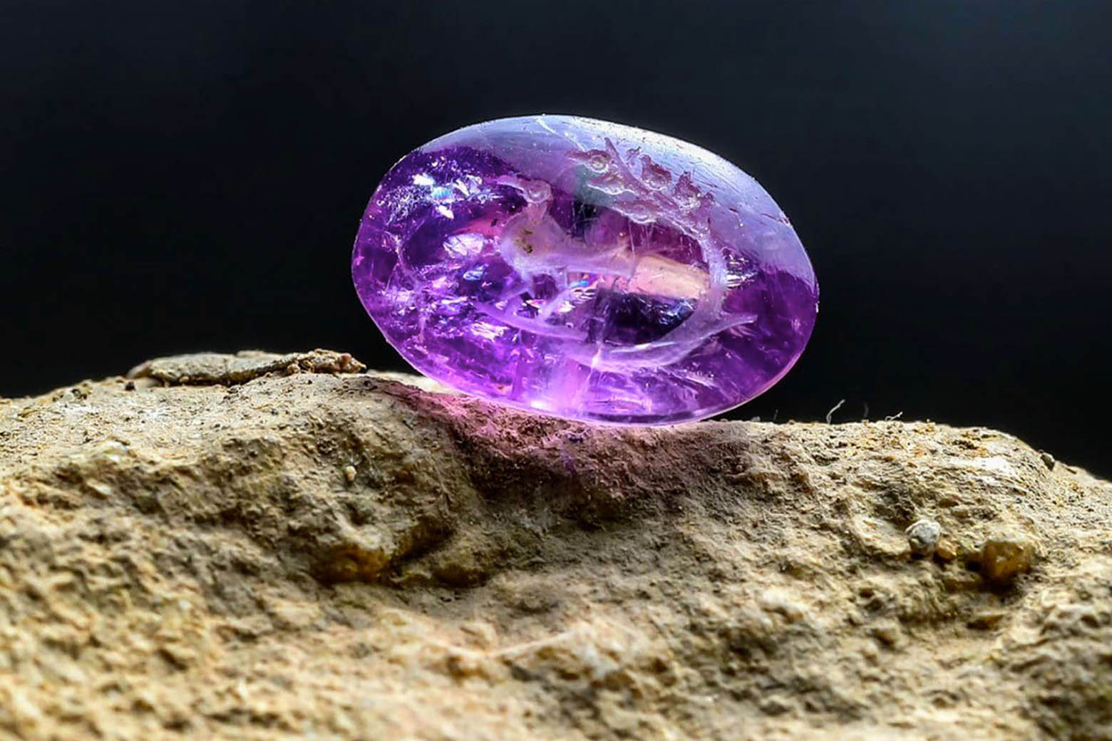 Amethyst Stone: Its Meaning, Properties & Value