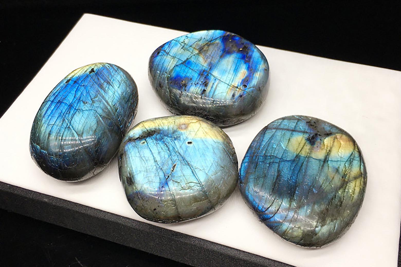 Labradorite Stone: Its Meaning, Properties & Value