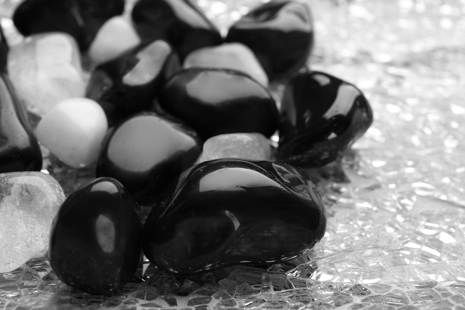 Onyx Stone: Its Meaning, Properties & Value