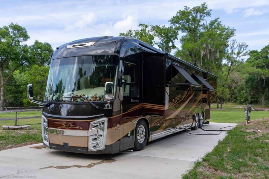 11 Best RVs For Full-Time Luxury Living
