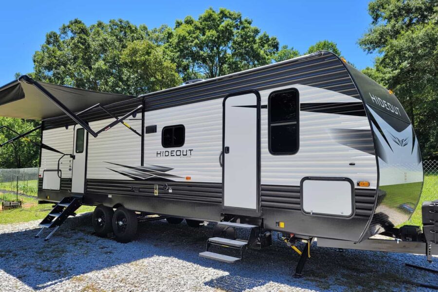 11 Best RVs For Full-Time Luxury Living