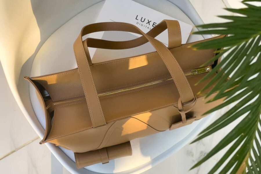 KAAI Helix Review: Is This XL Tote The Perfect Work-Life Bag?