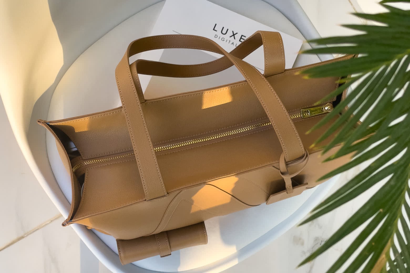 KAAI Helix Review: Is This XL Tote The Perfect Work-Life Bag?