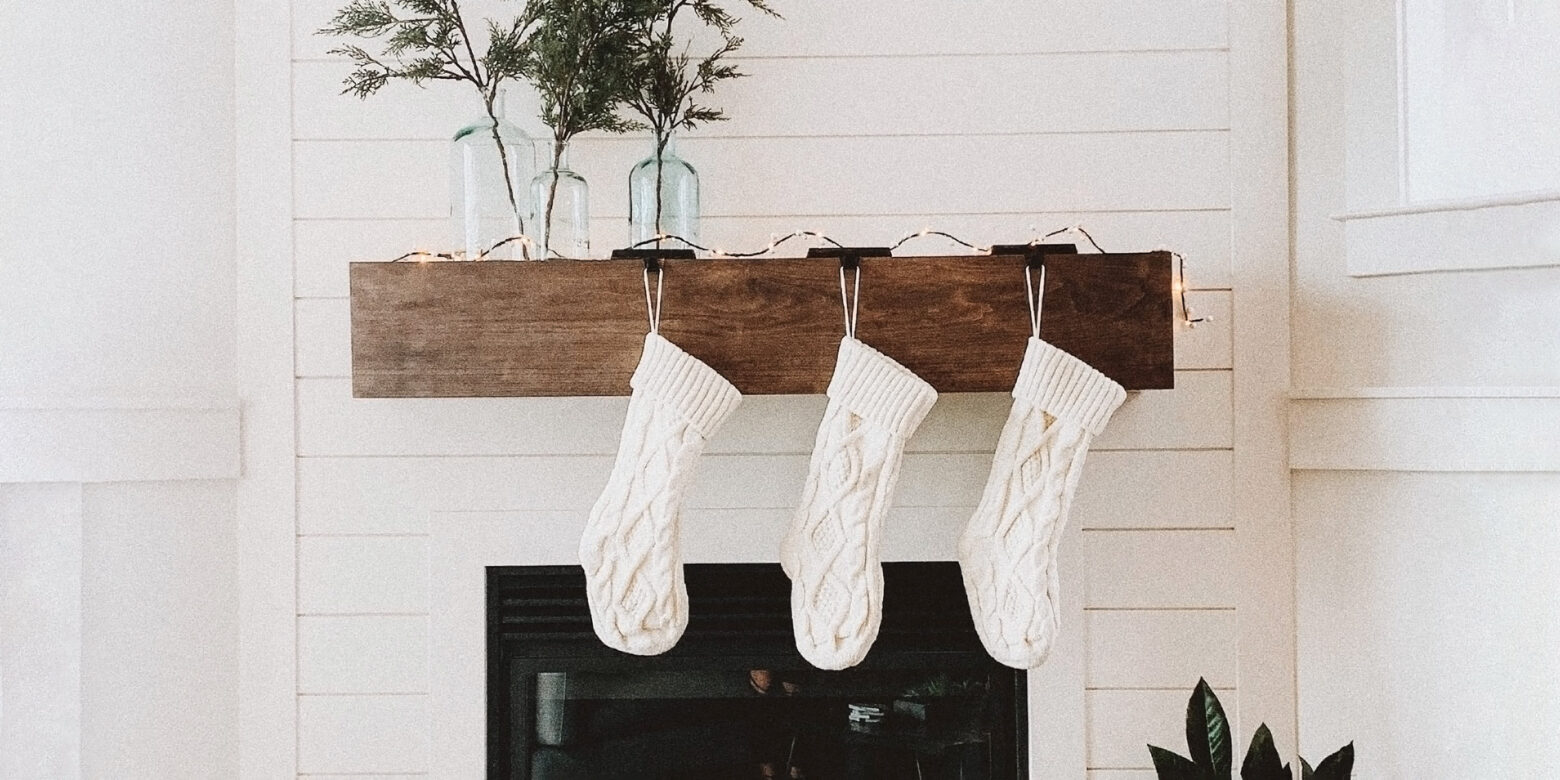 61 Best Stocking Stuffer Ideas: Non-wasteful Budget Ideas (Guide)