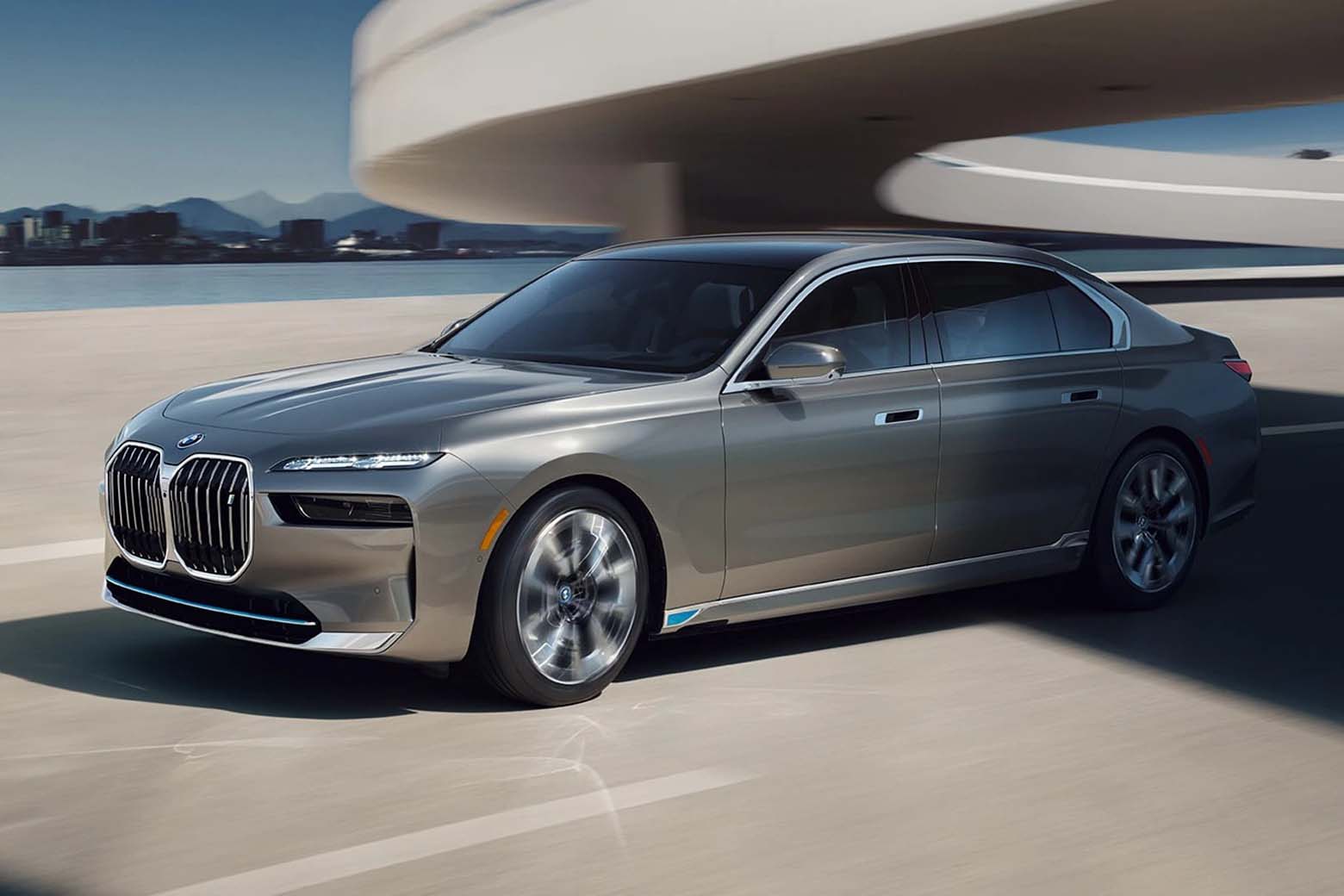 25 Best Electric Cars: Top Luxury EVs To Buy (Updated)