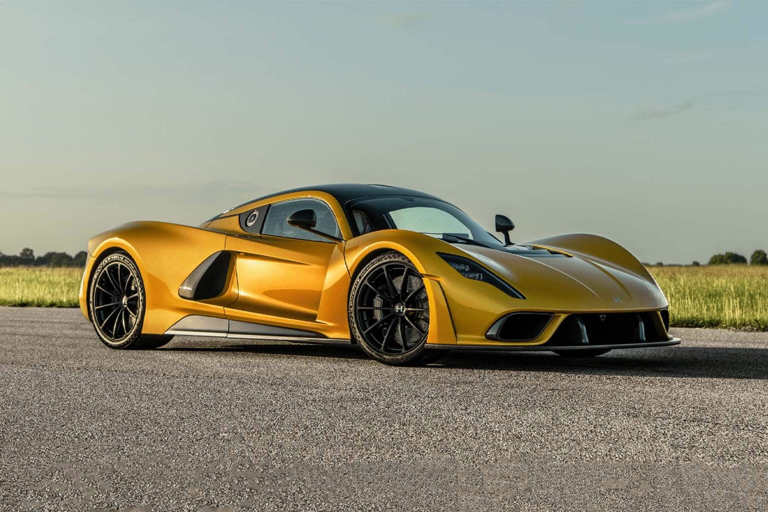 11 Fastest Cars in the World: Top Speed Ranking (Updated)