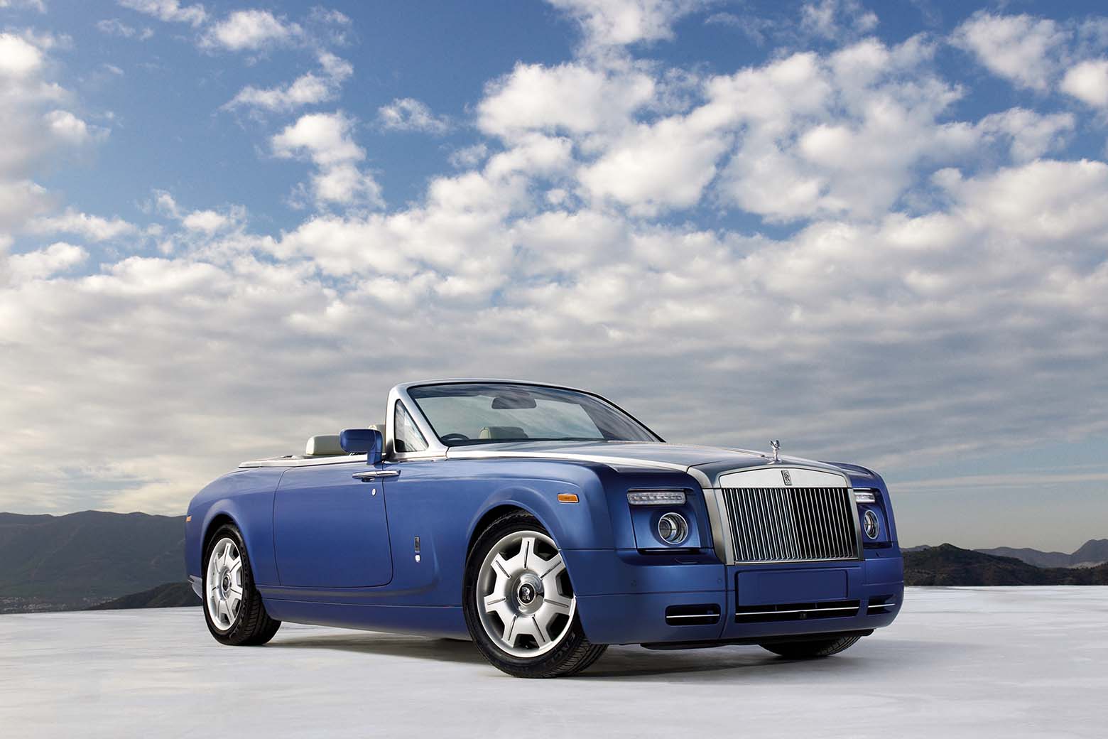 Rolls-Royce Car and SUV List: Price, Reviews, and Specs