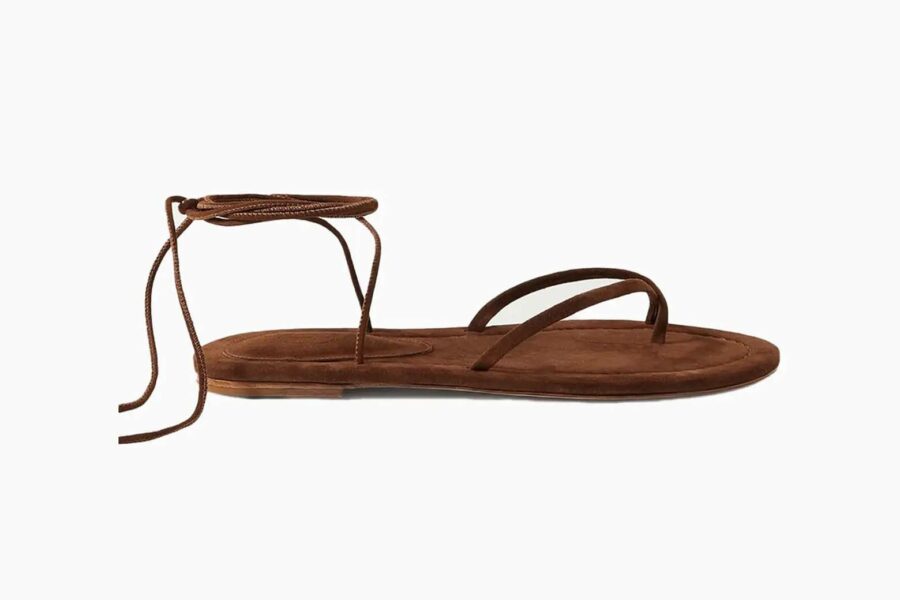 19 Most Comfortable Sandals For Your Summer Walks (Guide)