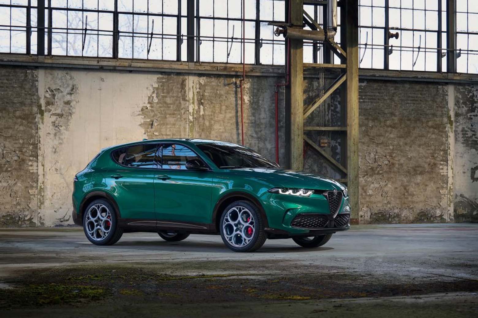 Alfa Romeo Car and SUV List: Price, Reviews, and Specs