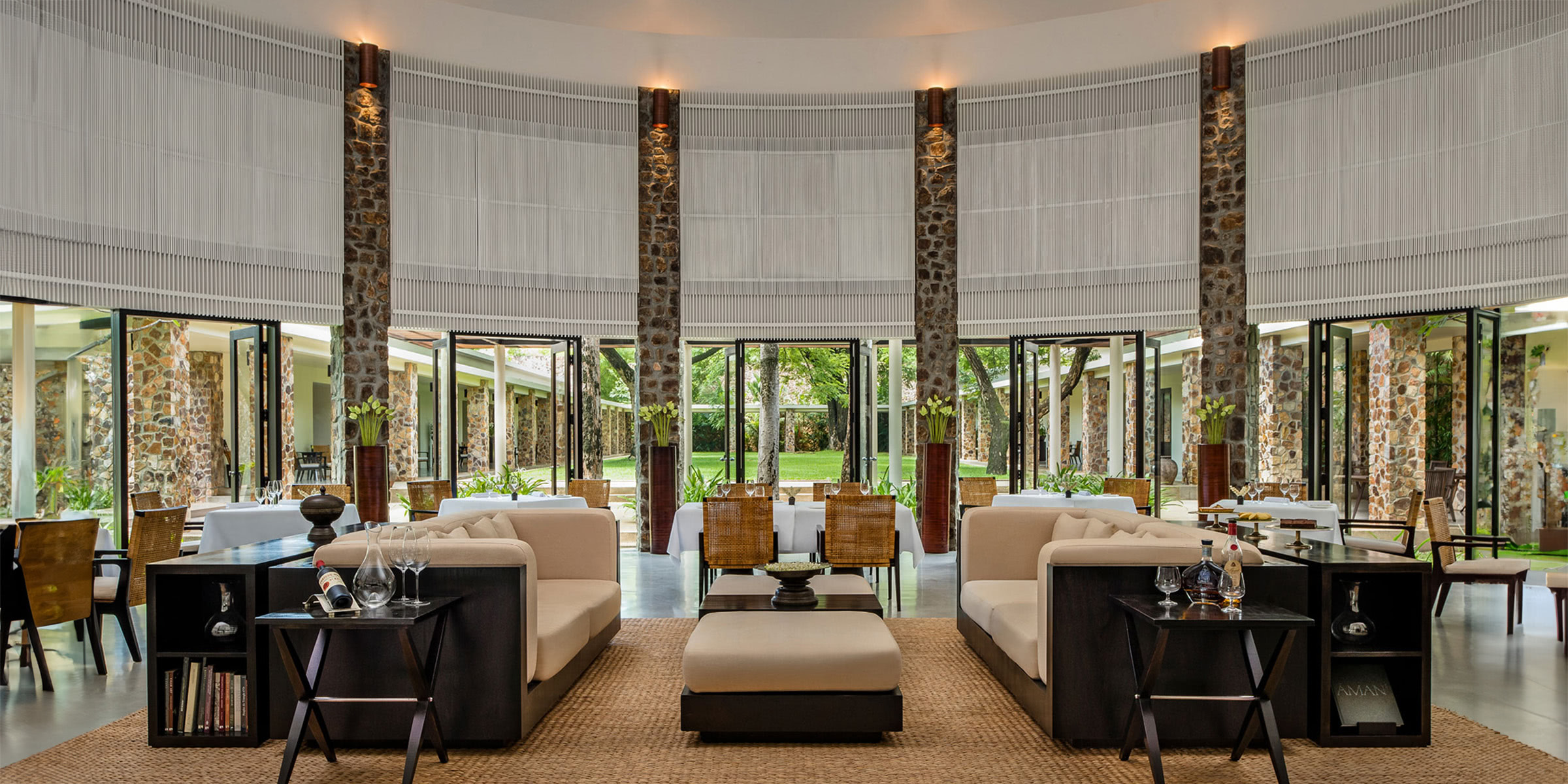 Fine-Dining Restaurants and High-End Drinks By Luxe Digital