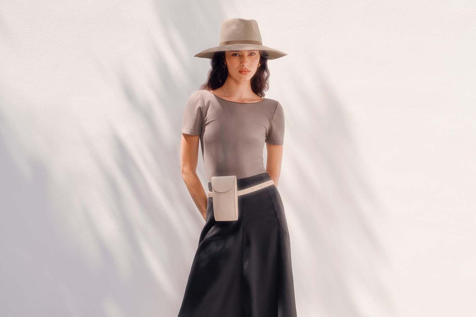 Casual Dress Code For Women: Style Guide (With Outfit Ideas)