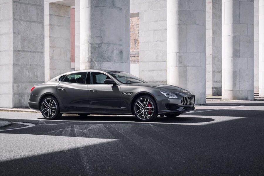 9 Best Italian Car Brands: Soul, Spirit & Style (🇮🇹 Ranking)