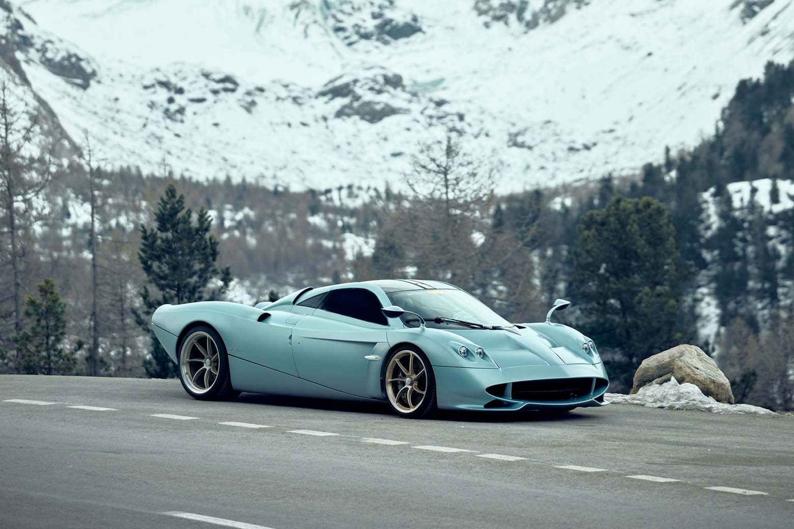 9 Best Italian Car Brands: Soul, Spirit & Style (🇮🇹 Ranking)