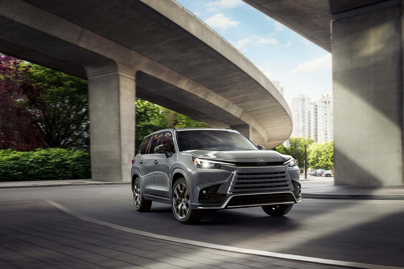 25 Best Luxury SUVs: Top-Rated SUVs (Ranking Updated)