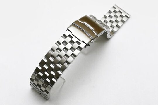 16 Types Of Watch Straps To Dress Up Your Favorite Timepiece