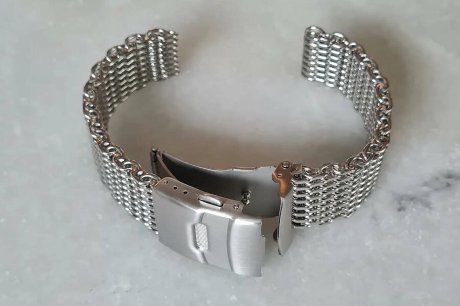 16 Types Of Watch Straps To Dress Up Your Favorite Timepiece