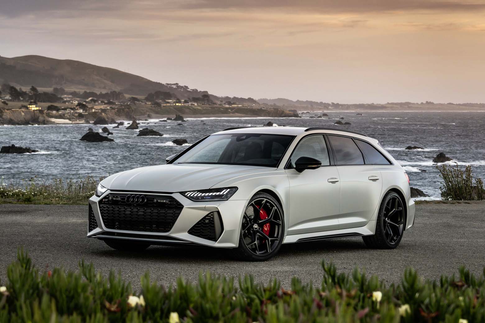 11 Fastest Audi Cars: Top Fastest Audi In The World (🚗 Ranking)