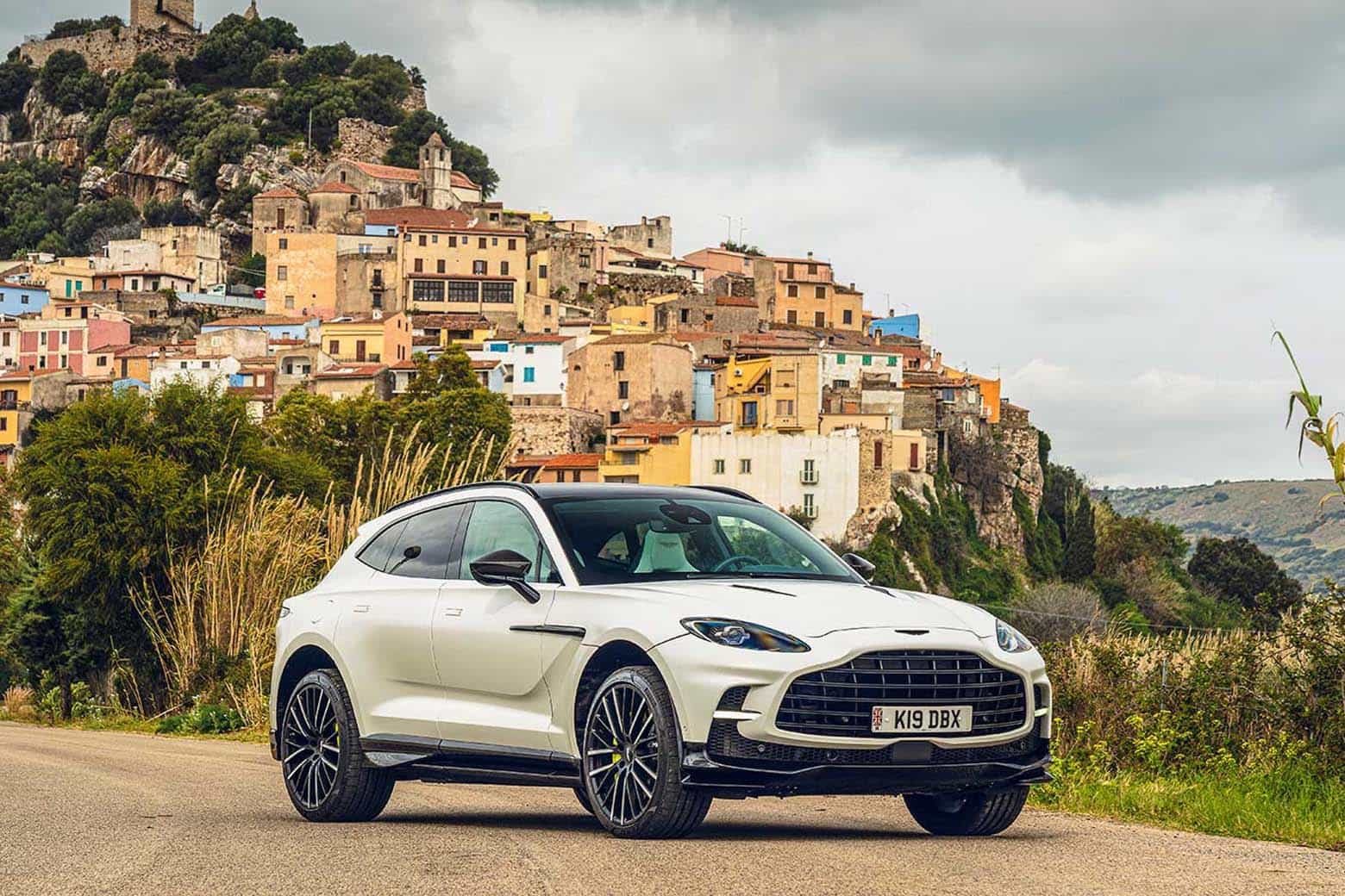 11 Best British Car Brands: From Mini To McLaren (🚗 Ranking)