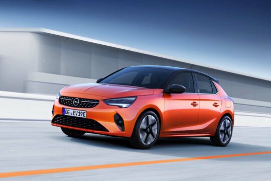 11 Best British Car Brands: From Mini To McLaren (🚗 Ranking)