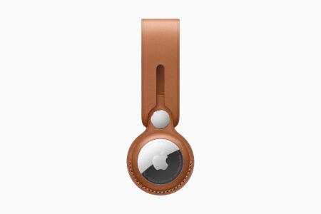 9 Best Luggage Tags For Carefree Travel: Tagging Along ️