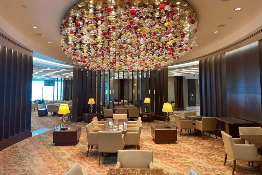 11 Most Luxurious Airport Lounges In The World: Luxe Layovers