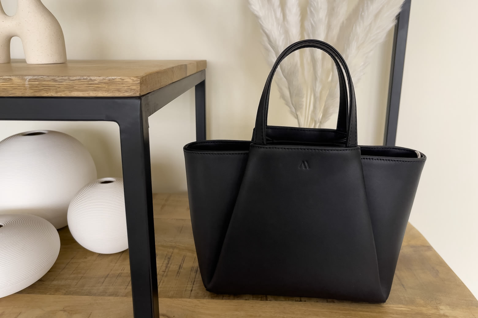 KAAI Pyramid Review: A Work Bag That Handles All Our Needs