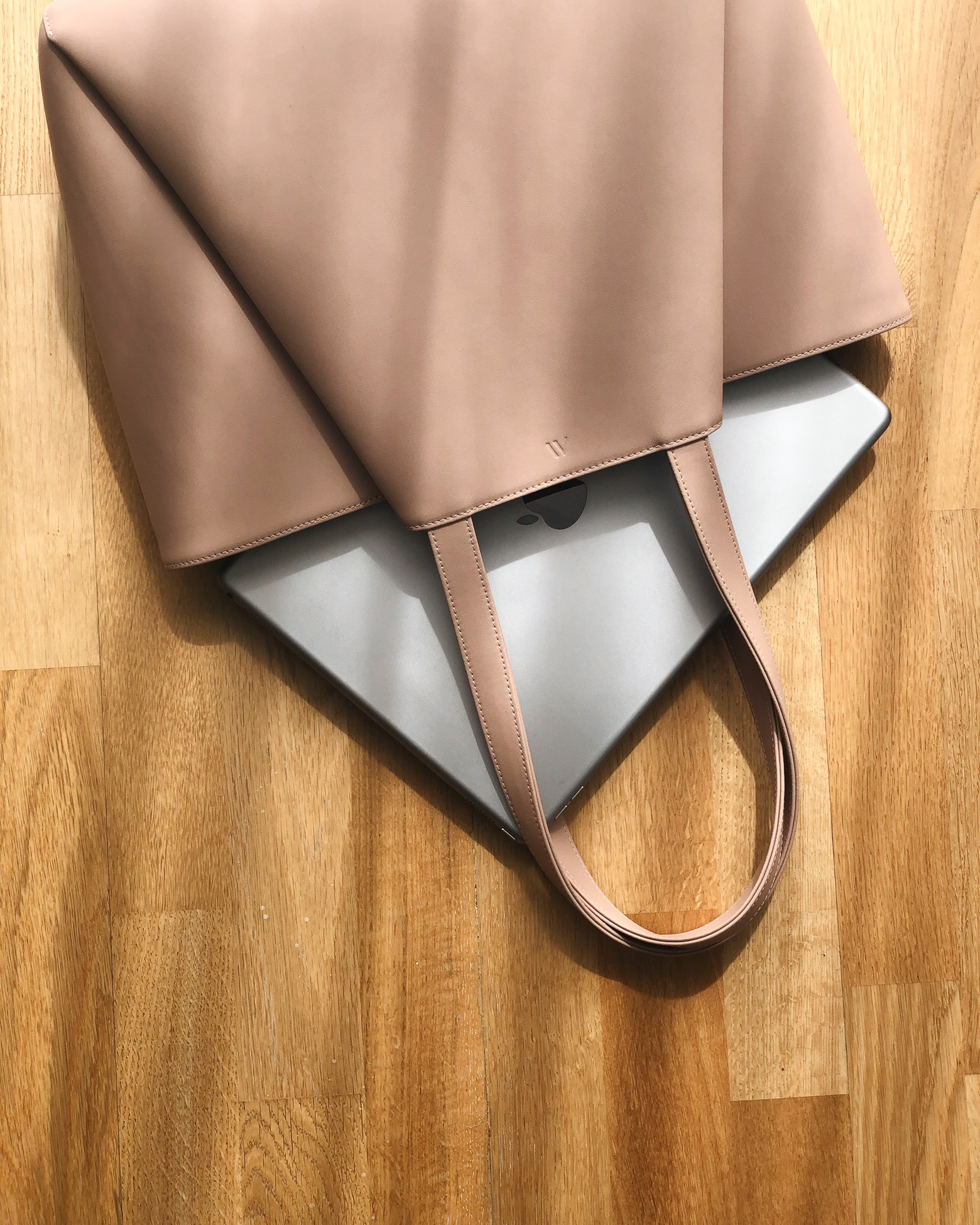 KAAI Pyramid Review: A Work Bag That Handles All Our Needs