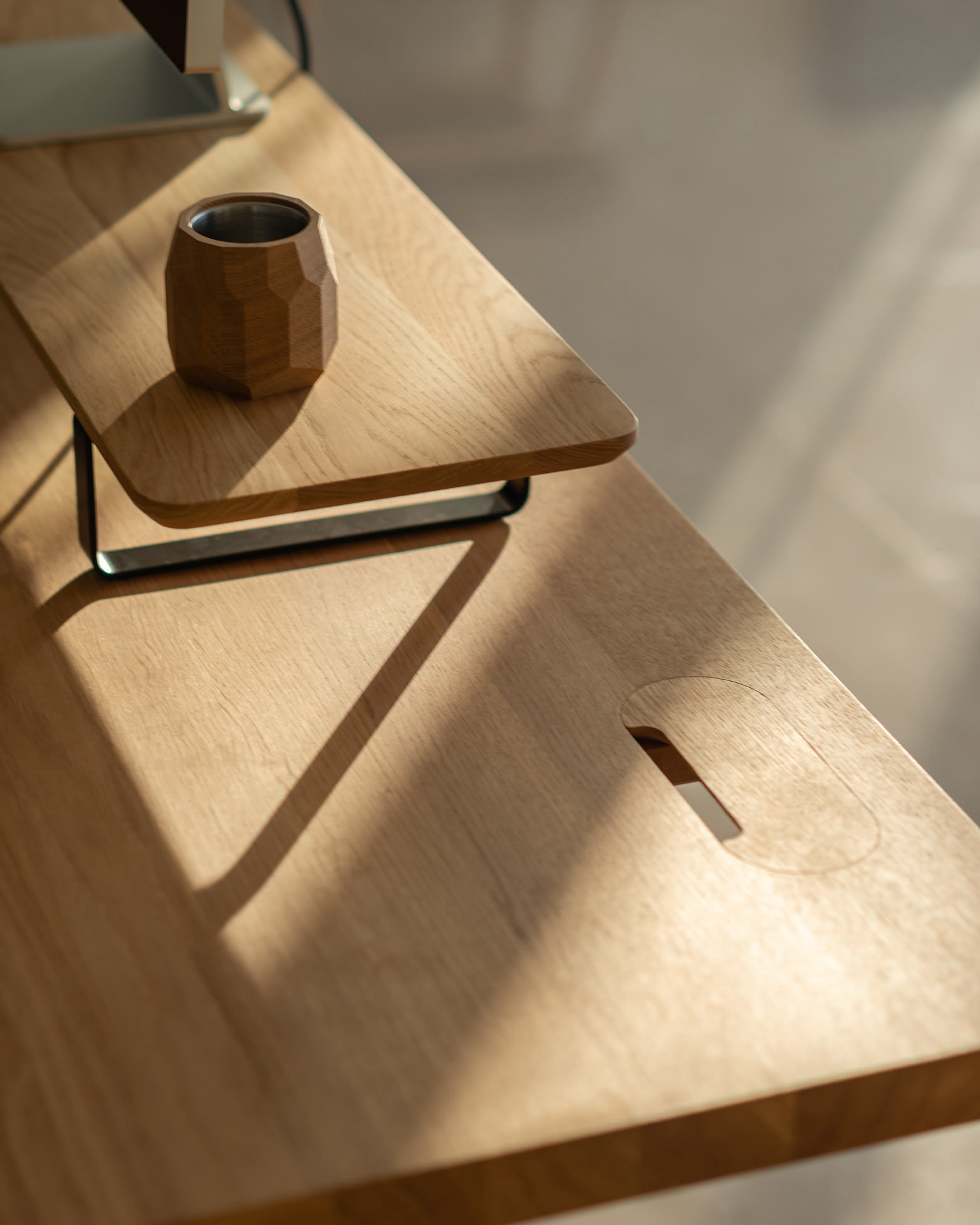 Oakywood Desk Review: Custom Standing Desk Delight