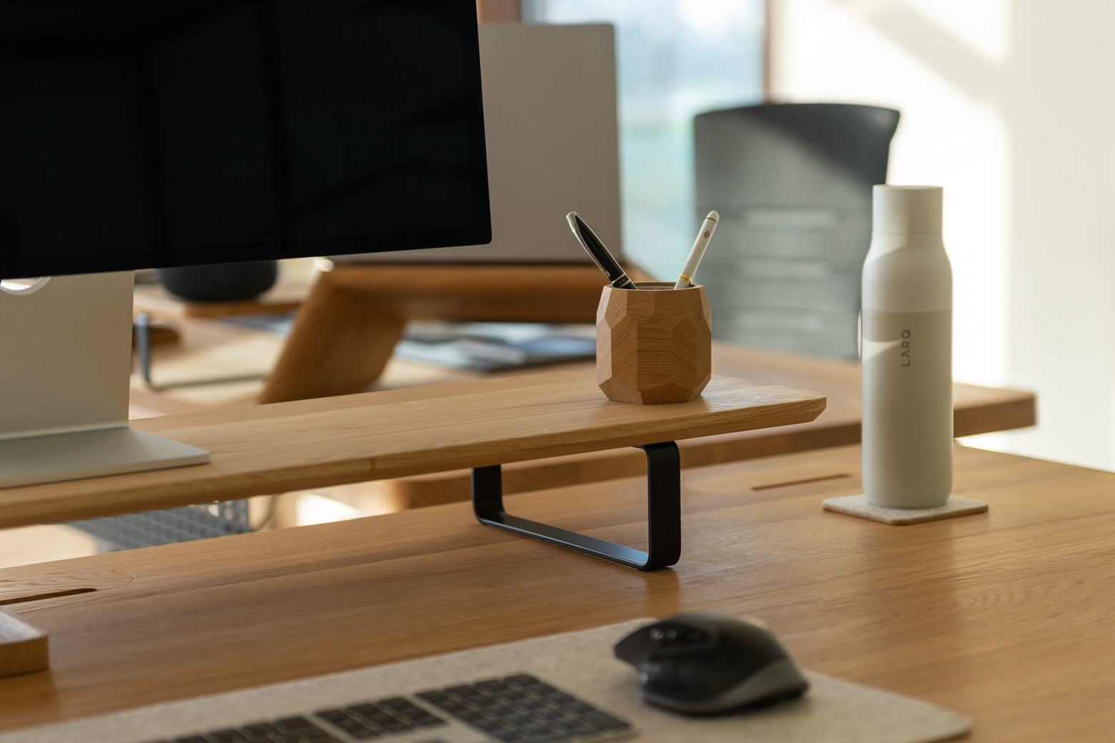 Oakywood Desk Review: Custom Standing Desk Delight